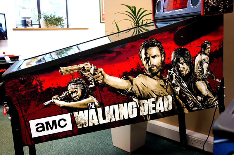 The Walking Dead Pinball Machine Pro For Sale UK | Pro Version