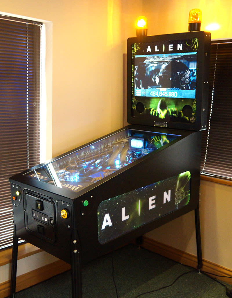 Alien LE Pinball Machine - 35th Anniversary Limited Edition