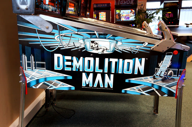 Demolition Man Pinball Machine For Sale UK