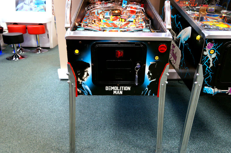 Demolition Man Pinball Machine For Sale UK