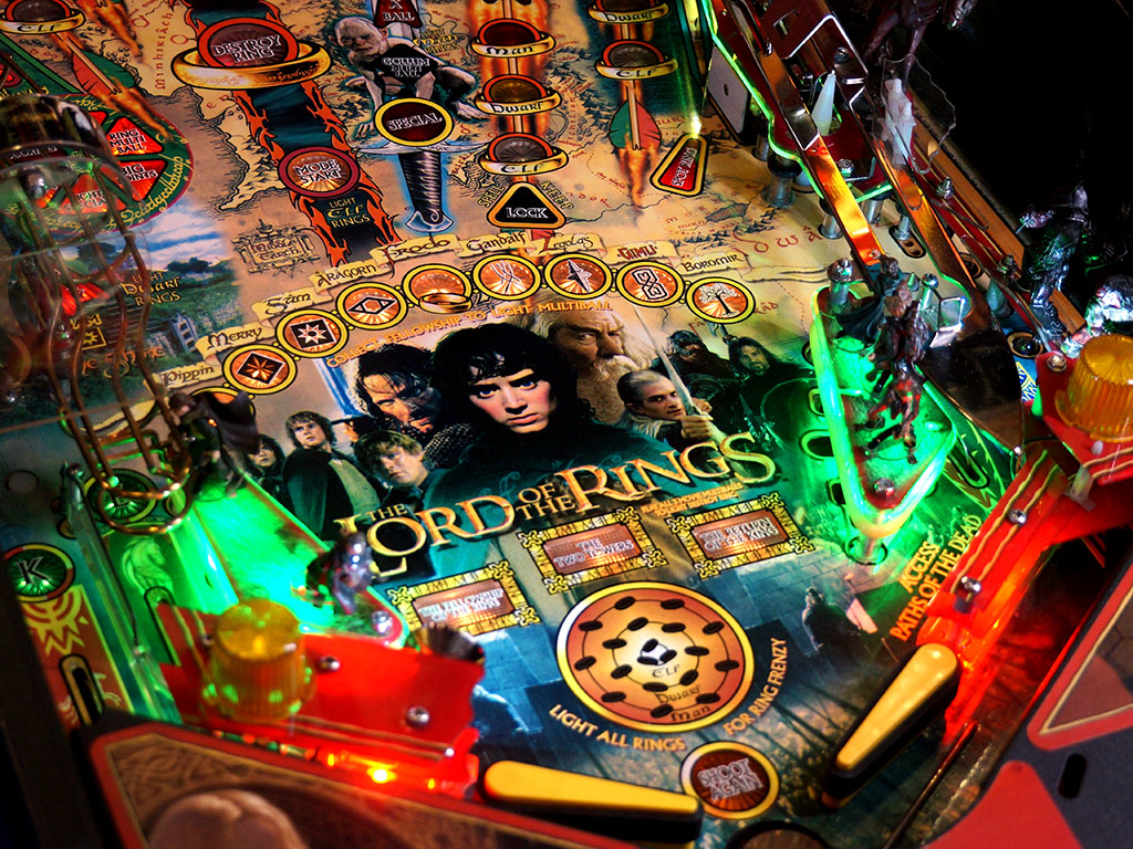Lord of the Rings Pinball Machine For Sale UK