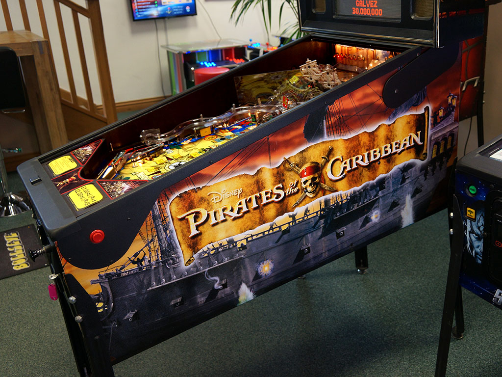 Pirates of the Caribbean Pinball Machine For Sale UK