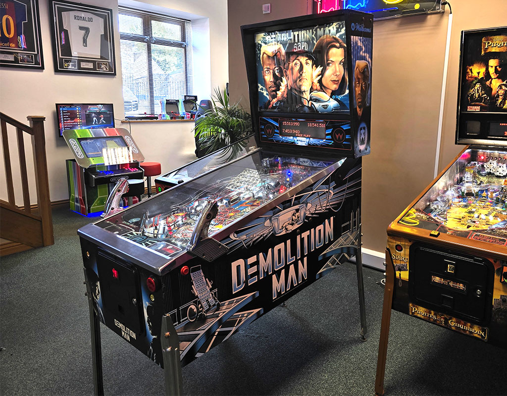 Demolition Man Pinball Machine For Sale UK