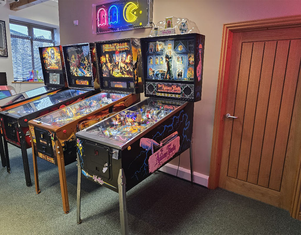 The Addams Family Pinball Machine For Sale UK